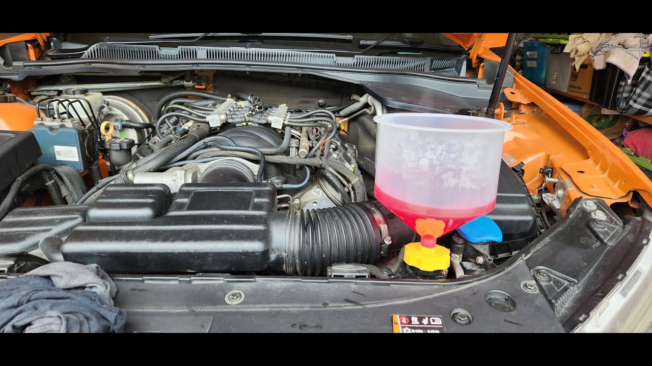 2013 VF Commodore SSV 6L V8 Auto - Radiator replacement