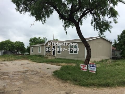 5 bedroom 3 bath large manufactured home on land in Asherton Texas