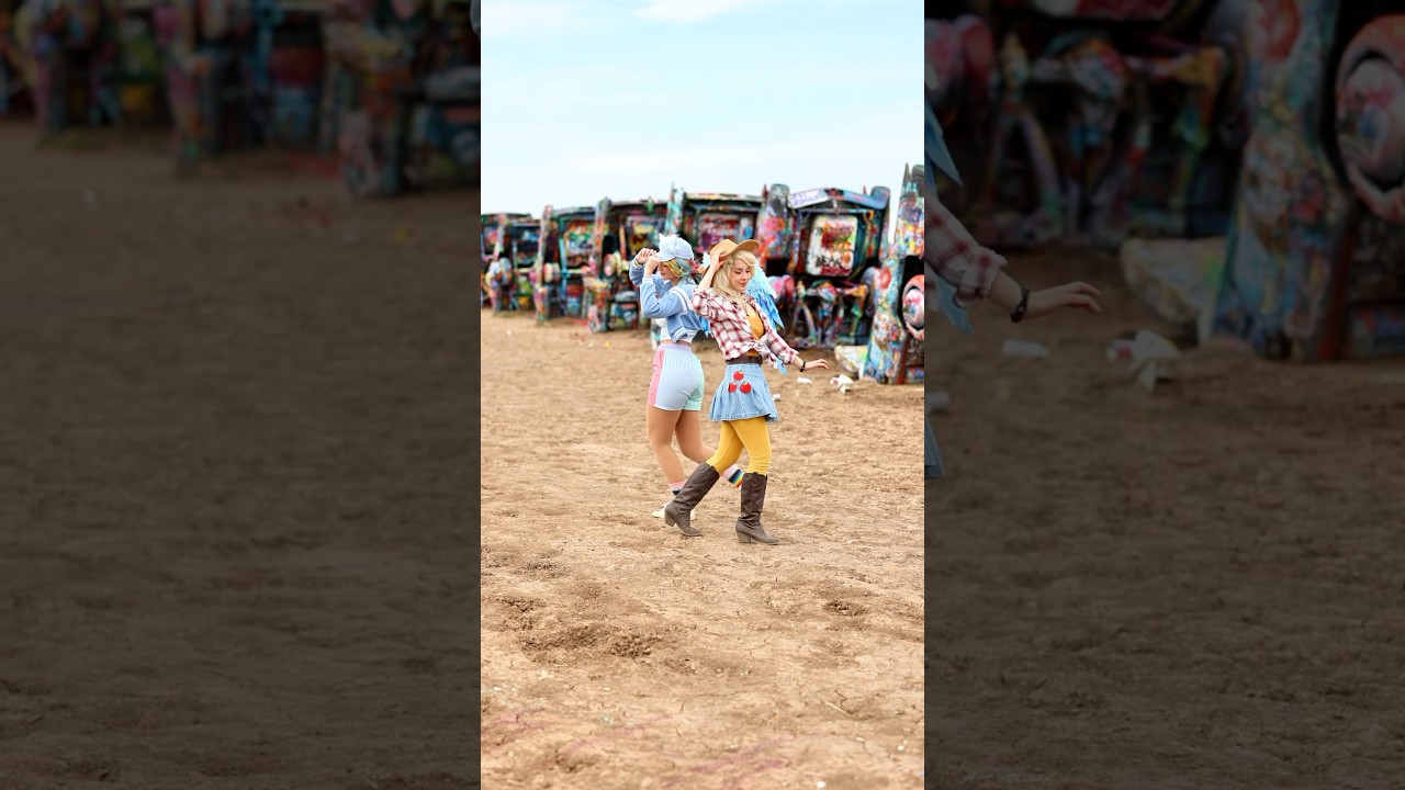 Rainbow Dash and Applejack cosplay w/ @halcybella 🤠🍎🪽🌈✨ #mylittlepony