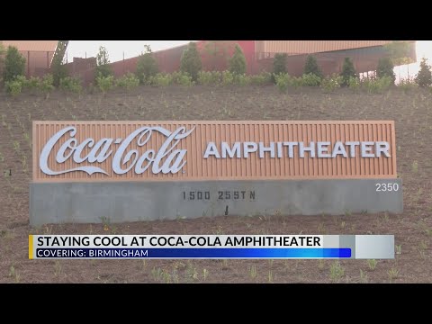 Def Leppard fans brave the Alabama heat at Coca-Cola Amphitheater