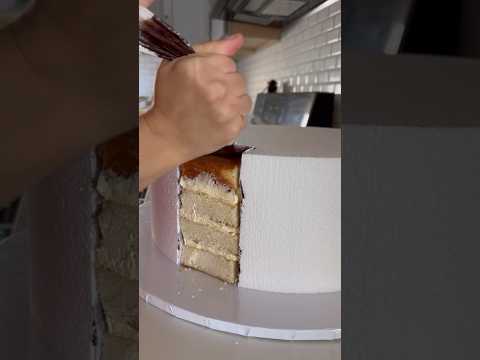 Wedding Cake Secret!