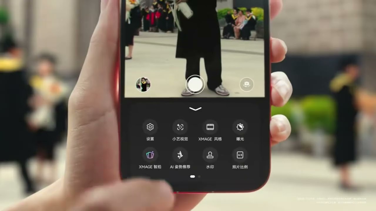 Make a pose with camera