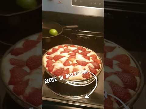 How to make strawberry summer cake
