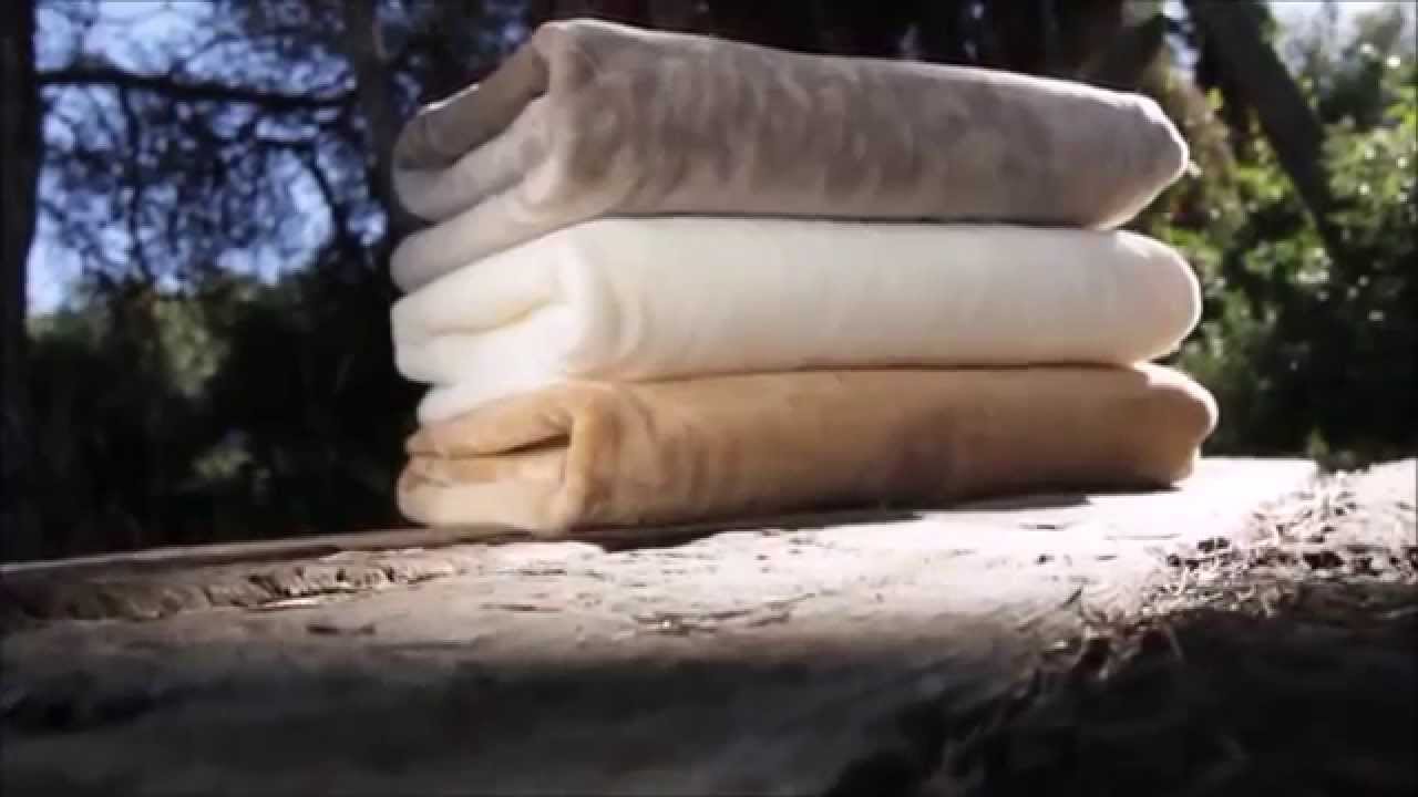 Dunia Stores PIEL BLANKETS , Always close to you .