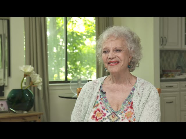 What did Ellen Holly say about Harry Belafonte? All about the first ...