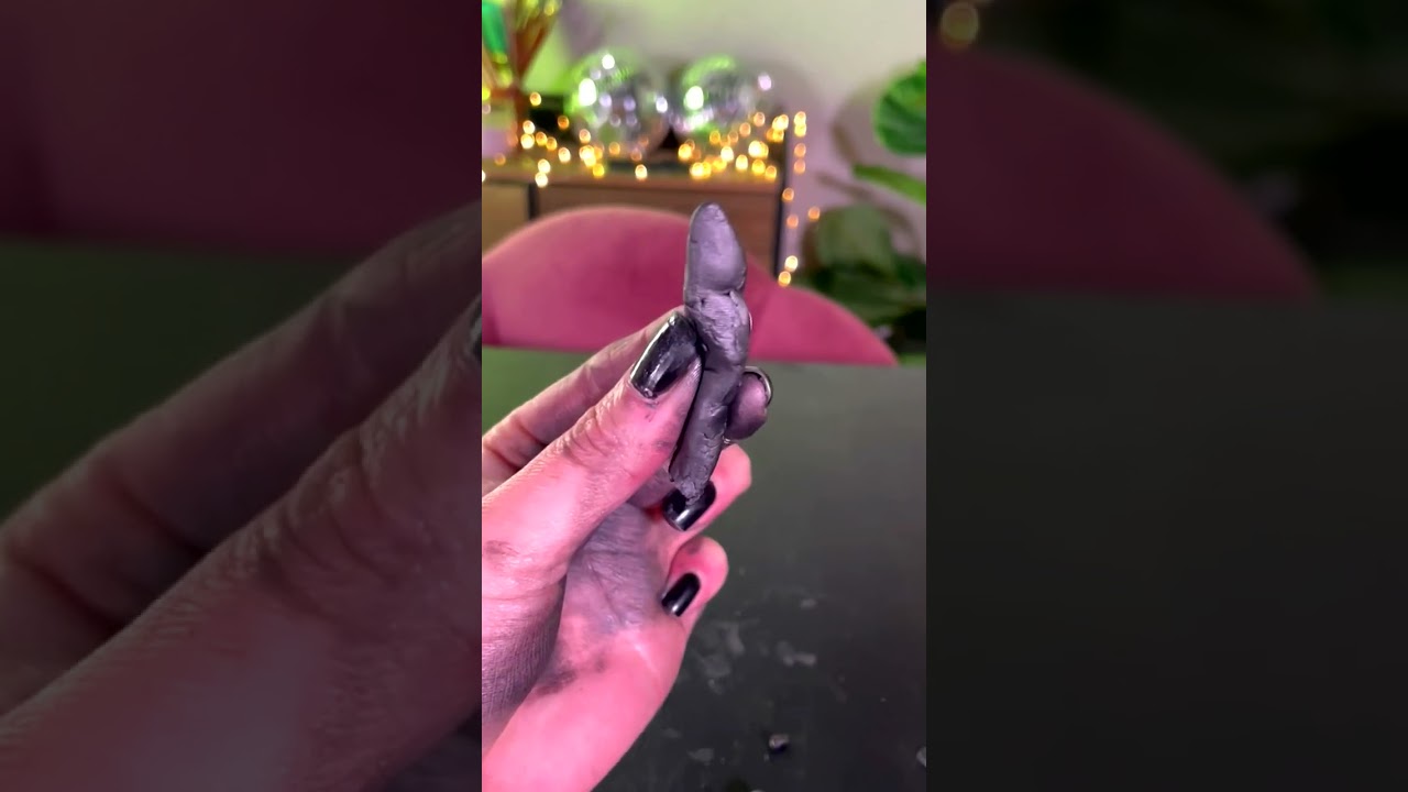 This Is The STRANGEST Art Supply On Earth ✏️#shorts