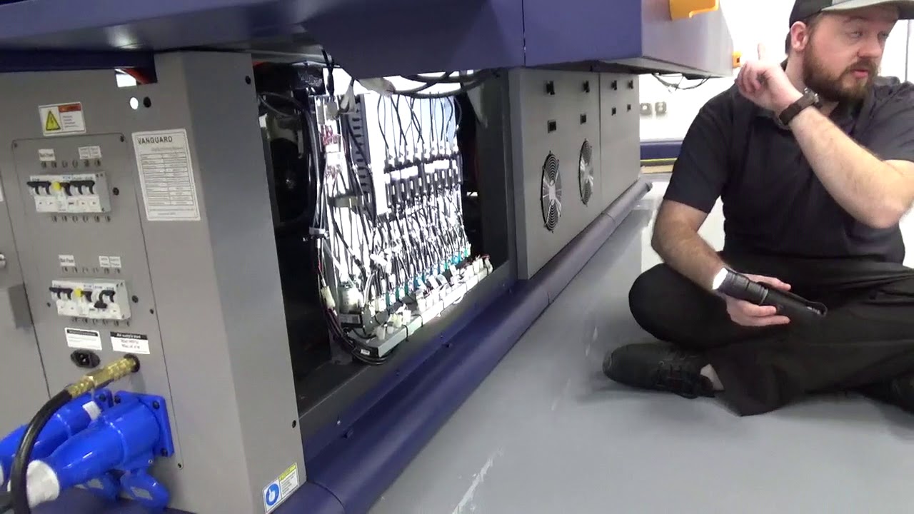 FastSigns Flatbed Printer Training