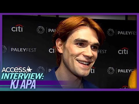 KJ Apa SPILLS TEA on ‘Riverdale’ Season 7 👀 ☕️