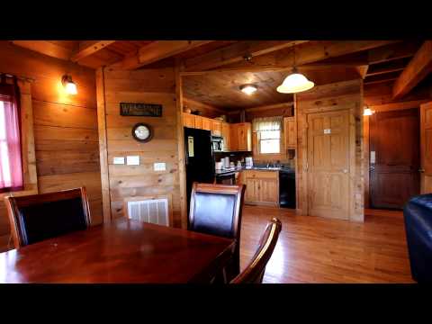 "A Little Bit Of Heaven" Sevierville Cabin With Views, Hot Tub, Pool Table- Cabins USA 2015