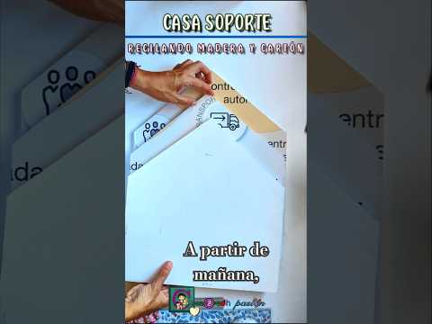 Soporte Casa con Reciclando Cartón y Maderas