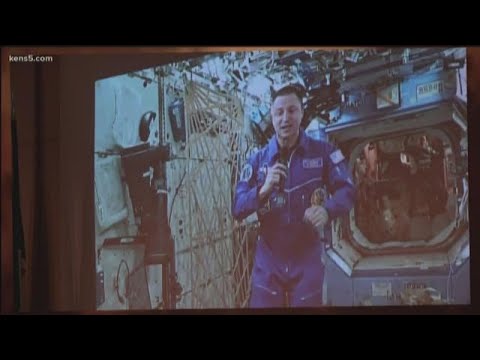 Former BAMC doctor, first US Army doctor in space, speaks with San Antonio families from the stars