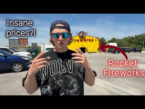 Firework shopping 4th of July 25’ | Rocket Fireworks store tour