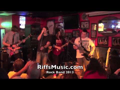 Murrieta Guitar Lessons | Murrieta Bass Lessons | Murrieta Drum Lessons | Riffs Music Lessons