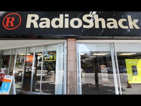 RadioShack to close 1,110 stores
