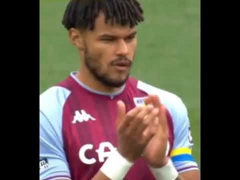 Aston Villa Fans Show Respect For Ukraine🥺| #ukraine #nowar #prayforukraine #respect | Unstoppable