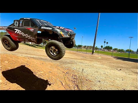 Testing Traxxas Most Popular RC Car - Slash 2wd