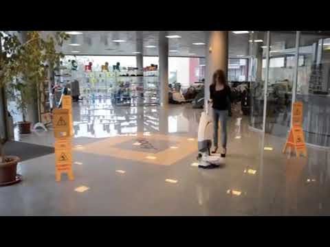 I MOP Vs Traditional Mopping