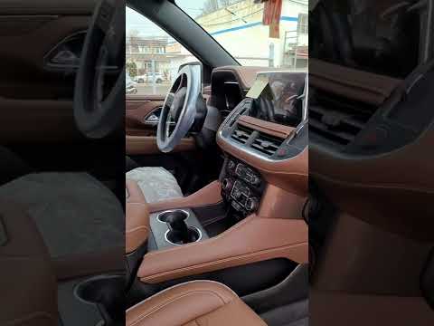 2022 Chevrolet Suburban High Country interior