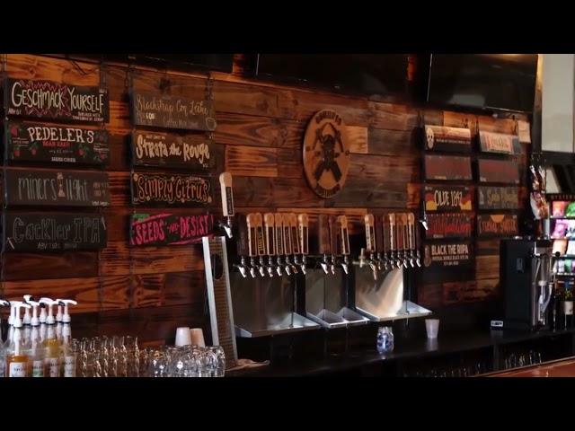 Rockpit Brewing | Rustic Neighborhood Orlando Brewery