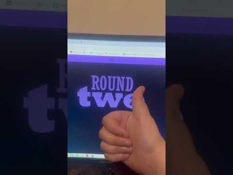 Playing jack in the box with @BeeSwarmGuide with my trash computer setup