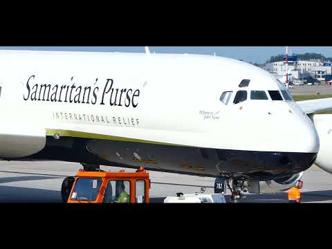 53-year-old DC-8 at the Katowice Airport (engines sound)