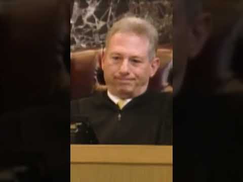 🚔🚨 Cop Killer Escapes Death Sentence After Jury Paperwork Error | Court Cam | A&E #shorts