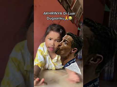Gak ngerti lagi sama adekta