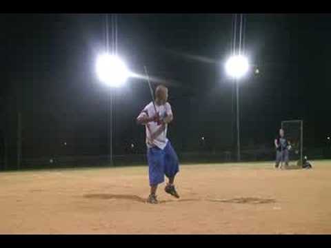 Miken SuperFreak Maxload - Lil Chris - www.kellysultimatesports.com - 888-448-2919