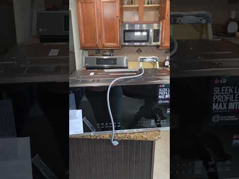 This LG low-profile microwave is amazing!