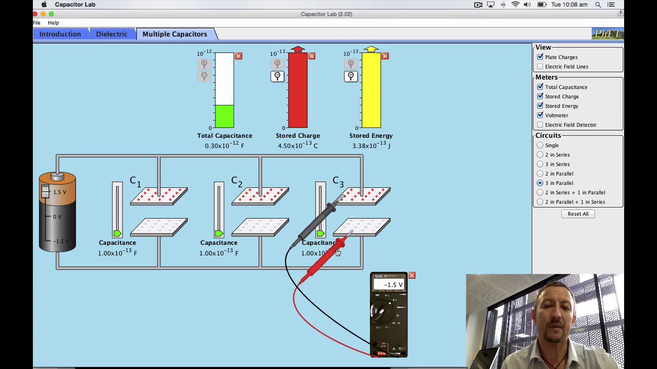 Capacitors in Series & Parallel PhET simulation