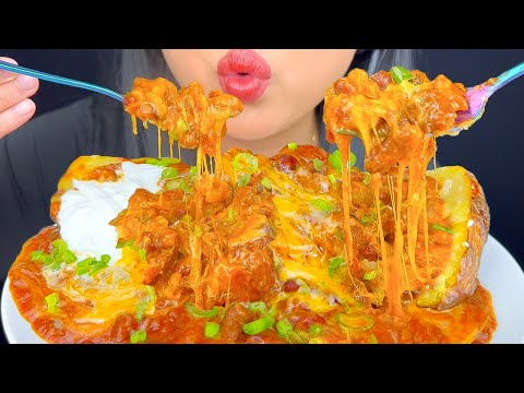 ASMR CHILI CHEESE BAKED POTATO (EATING SOUNDS) ASMR PHAN