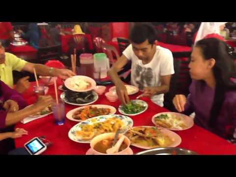 Senibong Seafood Village