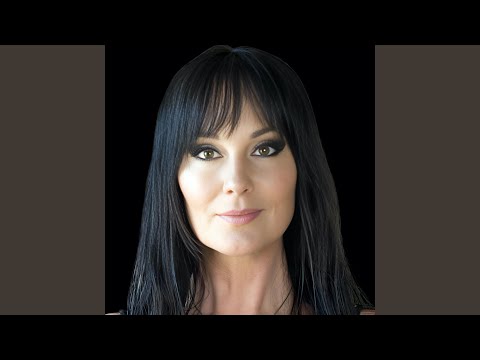 Martina Edoff lanzó el sencillo «New Town» – viriAOR