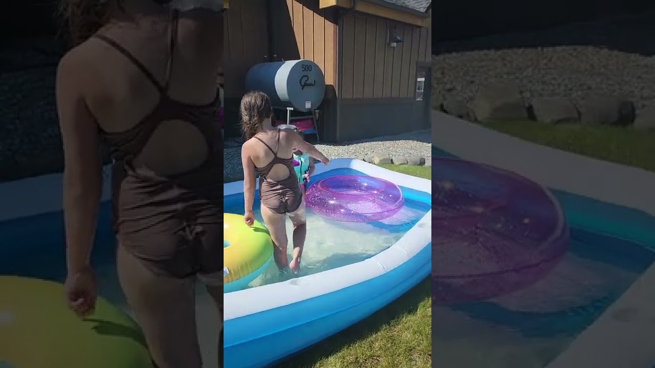 CUTE GIRLS PLAYING IN THE SWIMMING POOL || SUMMER IN ALASKA #shorts #inflatabblepool