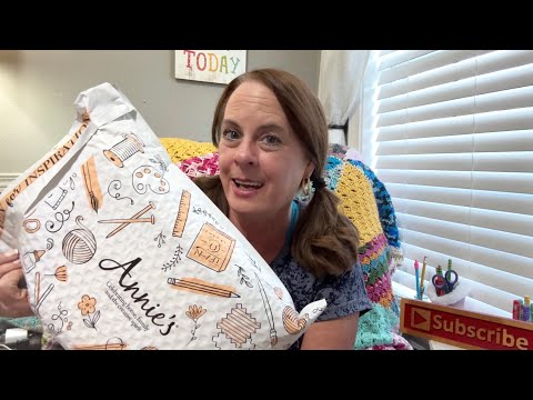 Annie’s Hook and Needle Kit Club Unboxing