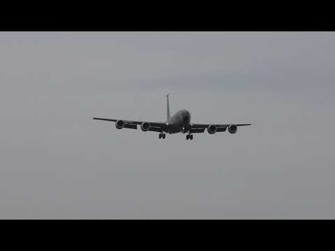 good USAF KC135 80001 aborts landing  RAF Mildenhall 6apr18 136p