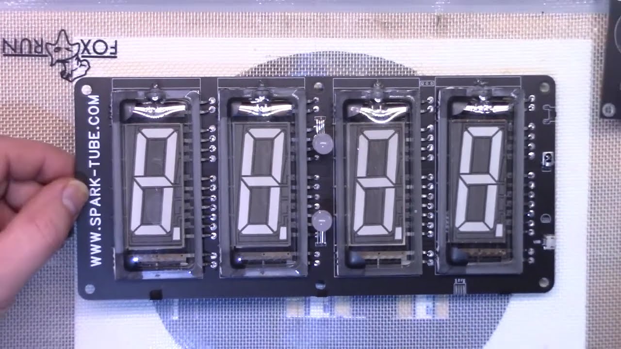 Gadget Corner: Big F***In VFD Clock Part 1