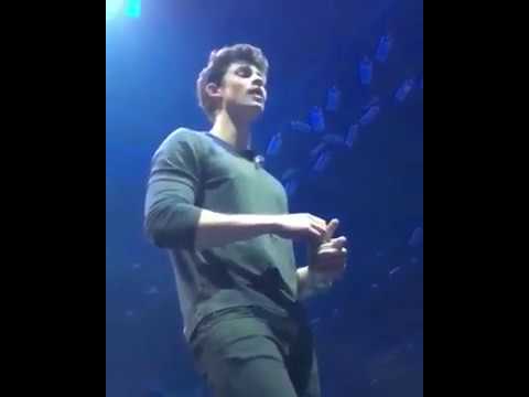 SHAWN MENDES HAD A GF FOR 2 YEARS!