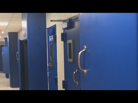 Continued staffing challenges pose security risk at TDCJ, report says