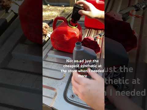 Easy 2 stroke mix tutorial ≈ 43:1 ratio #2stroke #mixing 3oz oil to 1 gallon fuel