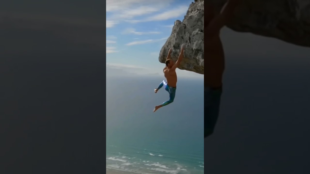 FALLS TO HIS DEATH 😱#bouldering #climbing #amazing#fun #youtubeshorts#tiktok #entertaining #watchnow