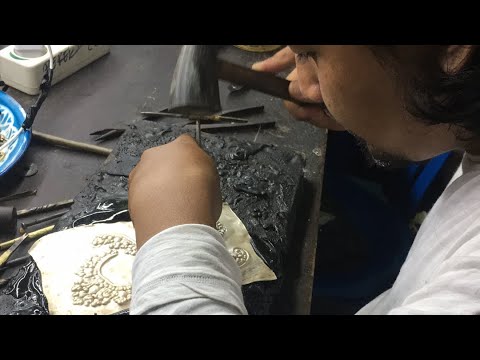 Ukiran bali seniman asal celuk