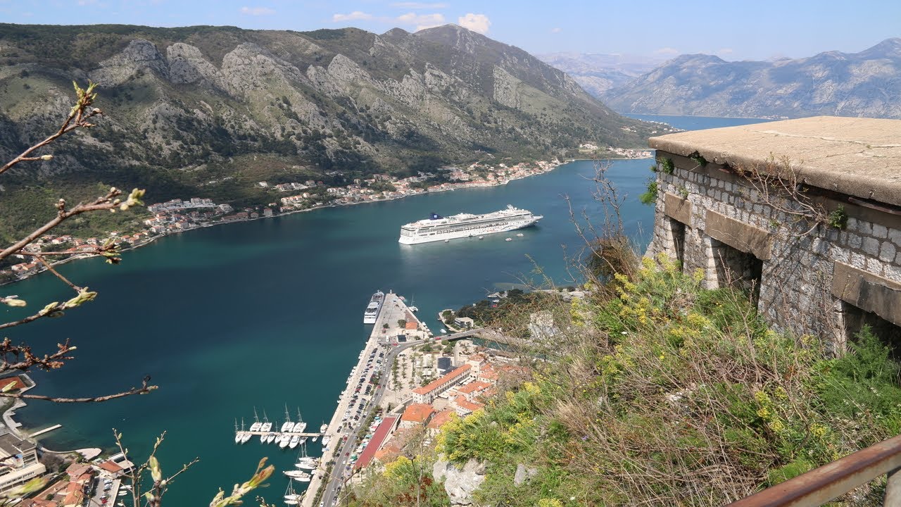 KOTOR | UNESCO World Heritage Old Town | MONTENEGRO