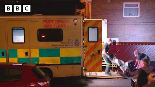 BBC 19-year-old Daniel has a scary seizure | Ambulance - BBC uk