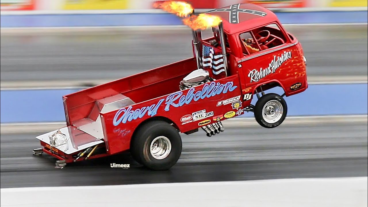 Watch a 1973 VW Bus Pull a 9s Quarter Mile... Wheelstand, Driver Is 72 ...