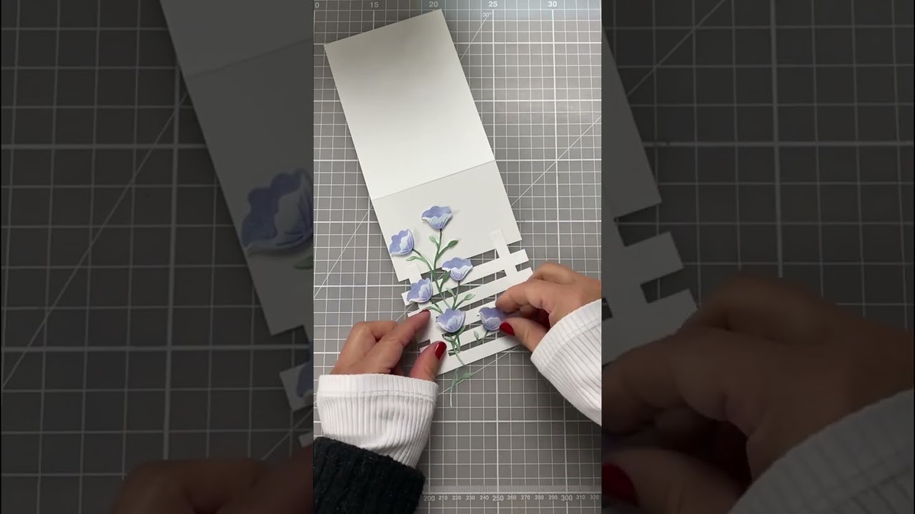 DIY Trellis Split Card Front Design #cardmaking