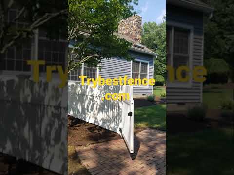 Vinyl fencing