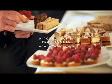 Queen Elizabeth's Dessert Recipes - How to Bake Cakes, Cookies & More ...
