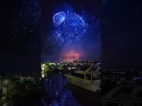 Seattle #fireworks #seattle #waterfront #lakeview #4thofjuly