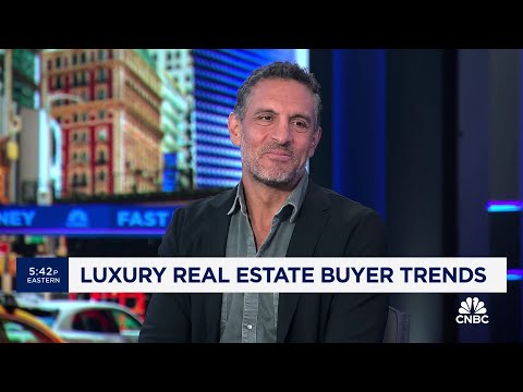 Most luxury real estate buyers are using cash, says The Agency CEO Mauricio Umansky